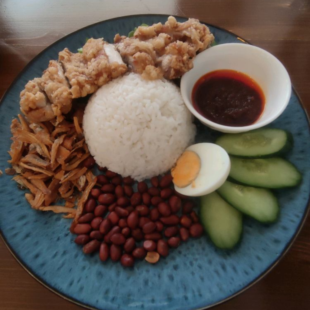Ei8ht Alley 八方胡同: Kota Kinabalu’s Hidden Gem - Malaysia Reviews